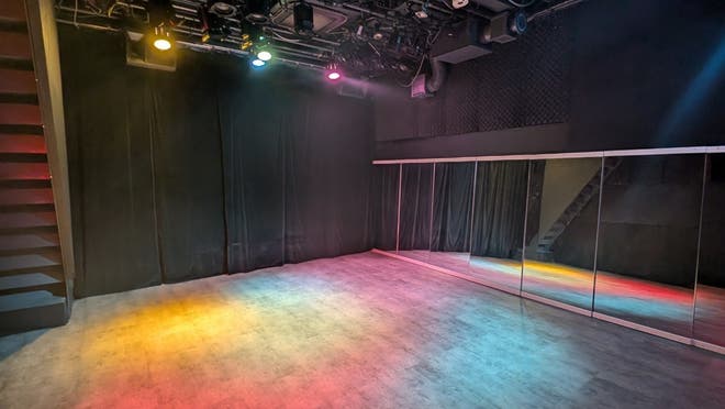 【舞台・レッスンなど最適◎】小劇場にもなる防音・照明音響完備のスタジオ!イベント貸切・レッスンなどカスタマイズ可能ですの写真3