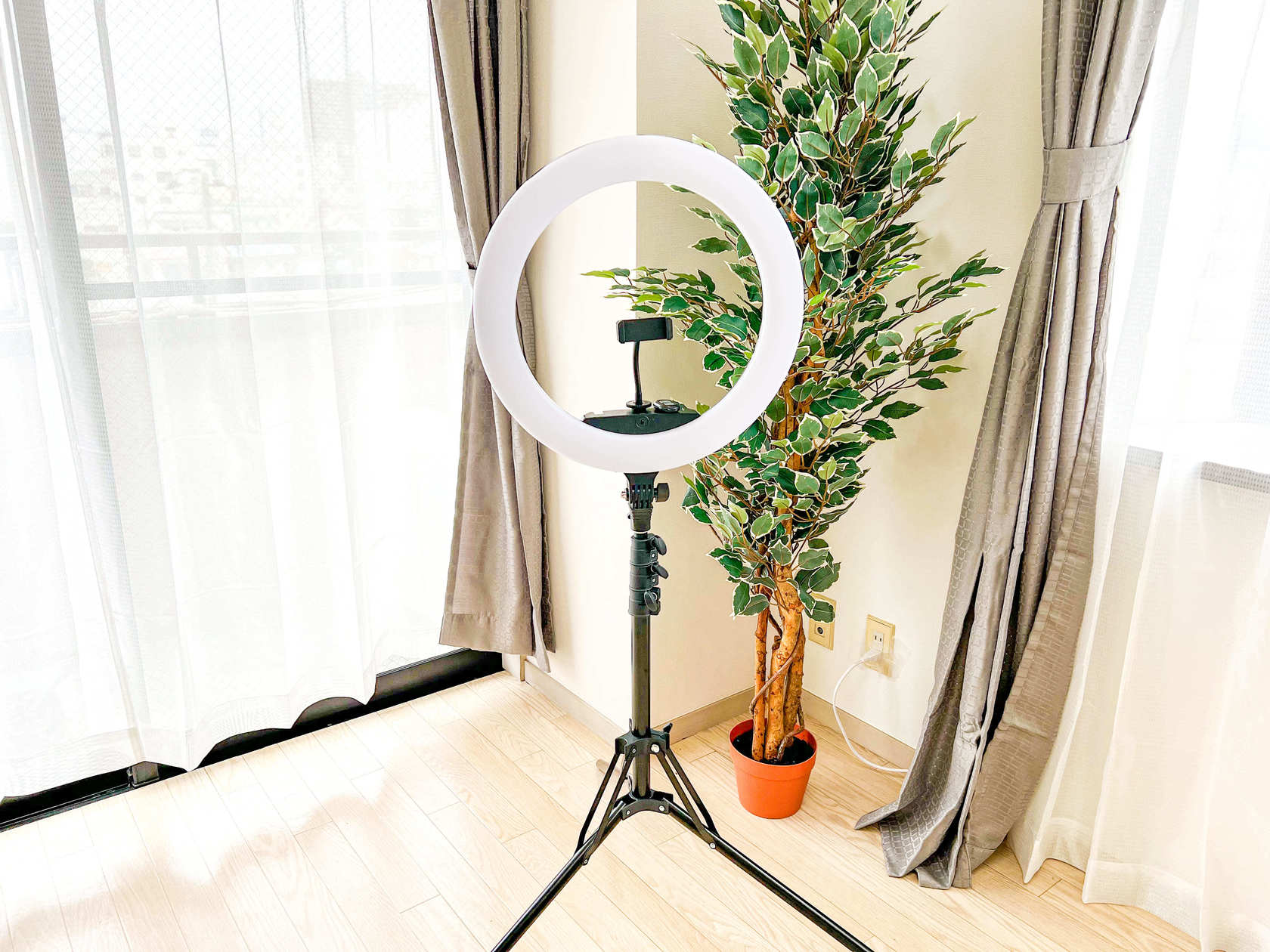 【小田原駅5分、12名利用可】完全個室！施術台・映画鑑賞設備あり！ WIFI無料！貸し会議室ユニエル 小田原Aの写真10