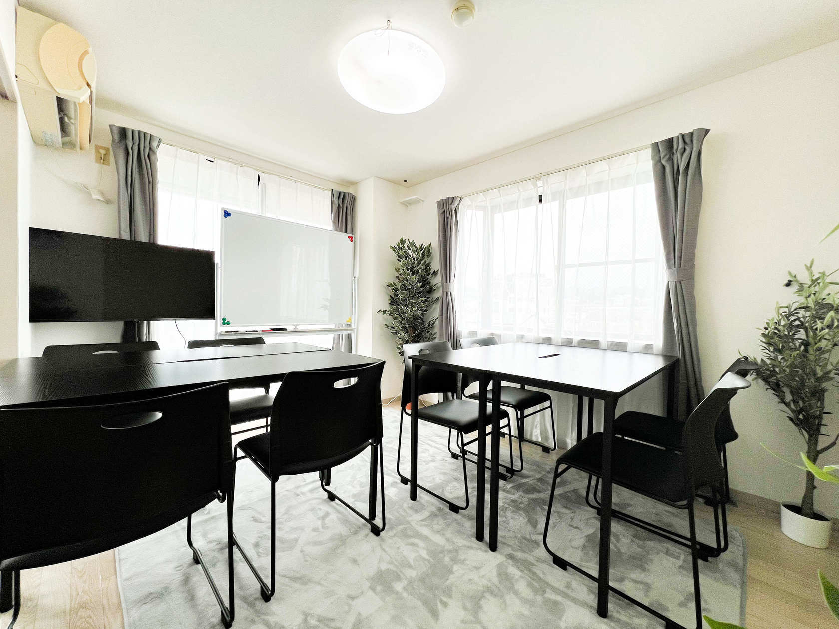 【小田原駅5分、12名利用可】完全個室！施術台・映画鑑賞設備あり！ WIFI無料！貸し会議室ユニエル 小田原Aの写真25