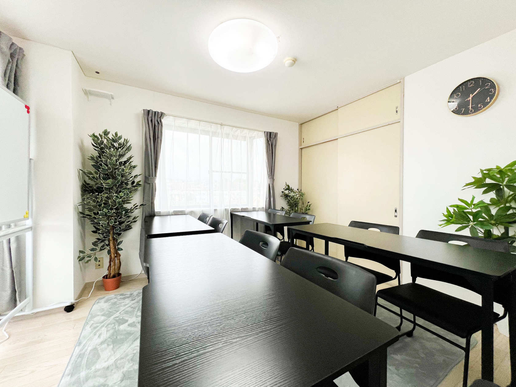 【小田原駅5分、12名利用可】完全個室！施術台・映画鑑賞設備あり！ WIFI無料！貸し会議室ユニエル 小田原Aの写真26