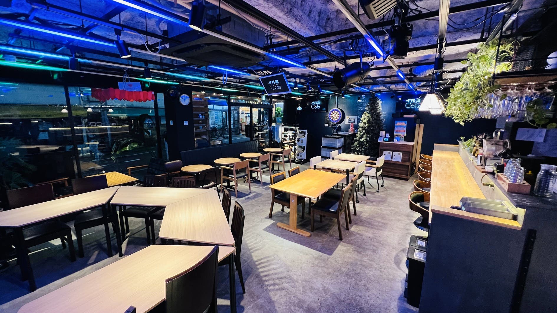 中板橋駅徒歩1分🚶‍♂️最大30名収納👬オシャレカフェ☕Wi-Fi📶カラオケ🎤イベントスペースの写真4