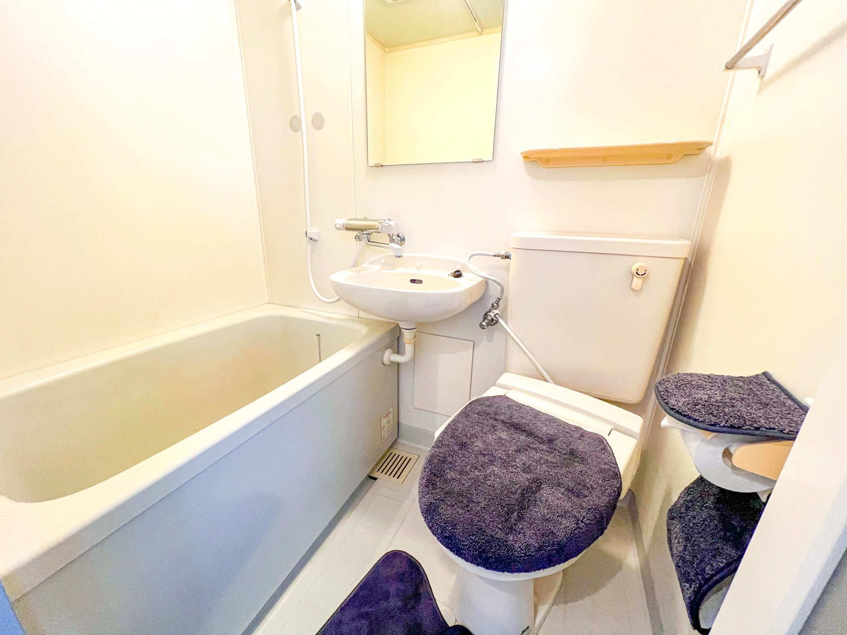 【小田原駅5分、12名利用可】完全個室！施術台・映画鑑賞設備あり！ WIFI無料！貸し会議室ユニエル 小田原Aの写真29