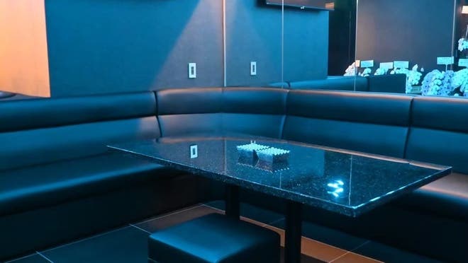 六本木駅から徒歩5分 内装にこだわったBARのメインフロアの写真2