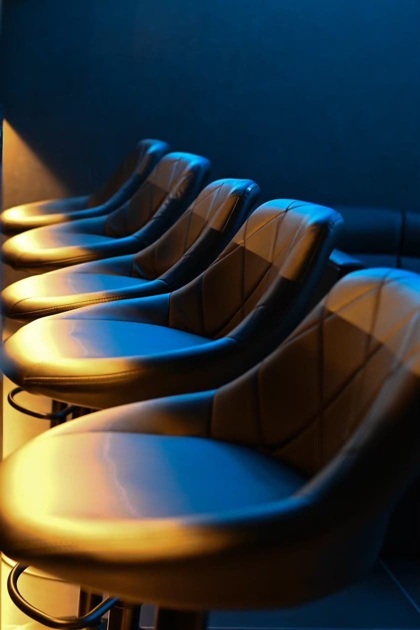 六本木駅から徒歩5分　内装にこだわったBARのメインフロアの写真5