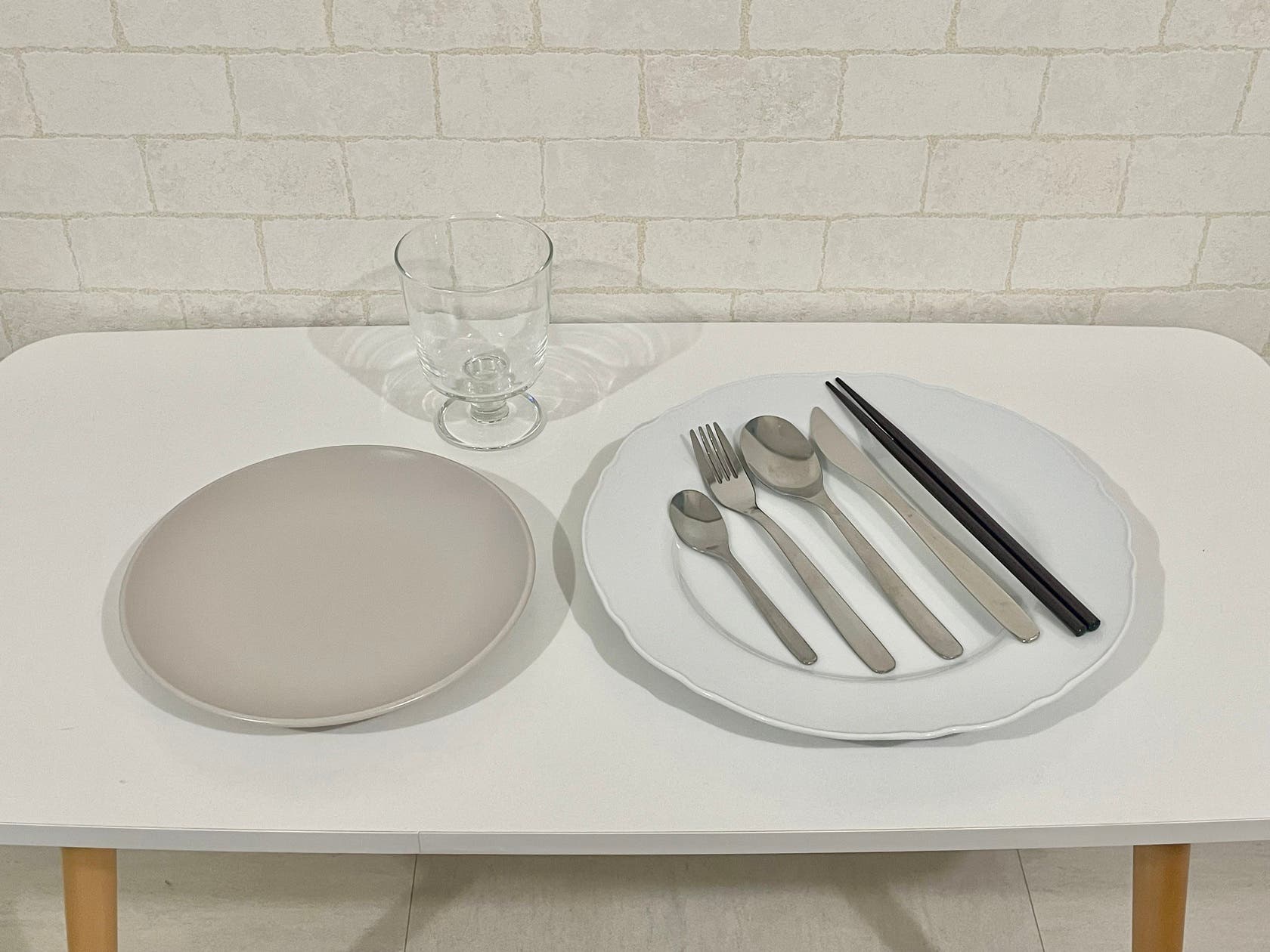 🌈NEWオープン‼推し会にぴったり✨新大久保駅3分/55㌅TV/大人気ゲーム/動画サービス/🌈カラー背景/祭壇/ボドゲ/タコパの写真25