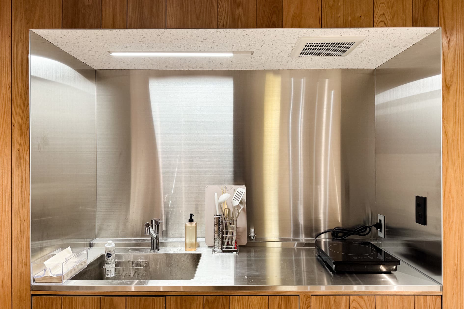 【秋葉原 岩本町】徒歩10分 2024.10月新規オープン！最大70名収容可・・撮影/懇親会/展示会/パーティなどに！の写真6