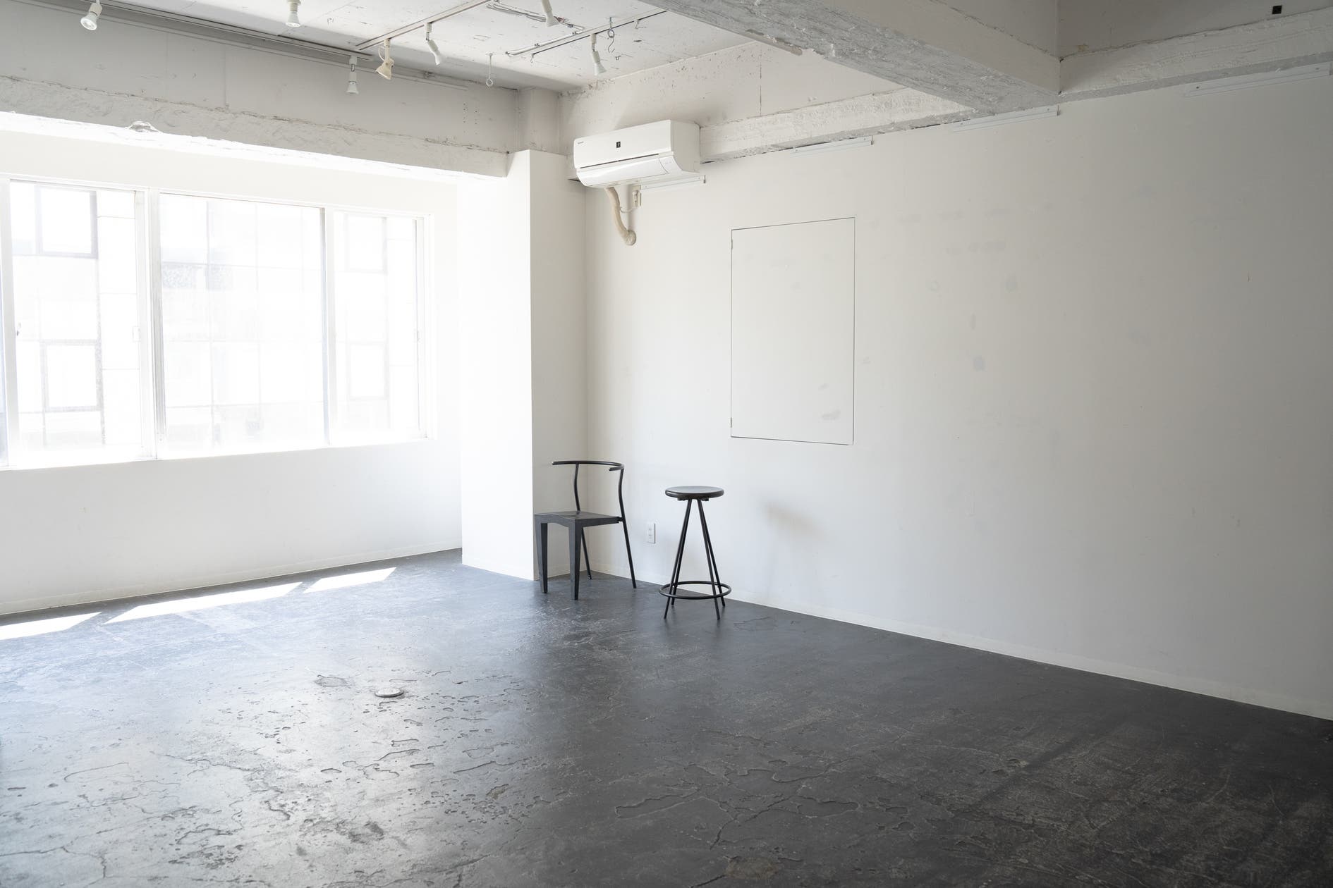 渋谷駅B1出口から4分QFgallery白壁のギャラリースタジオの写真19