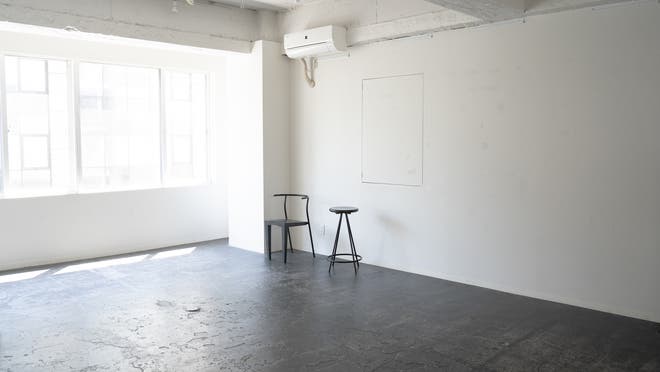 渋谷駅B1出口から4分QFgallery白壁のギャラリースタジオの写真19