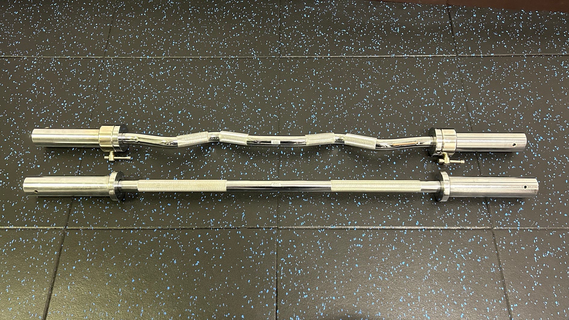 【方南町5分】ONIパワーラック、IVANKOバーベル235kg、ダンベル83kg等 こだわり抜いた機材の圧倒的トレーニング空間の写真7