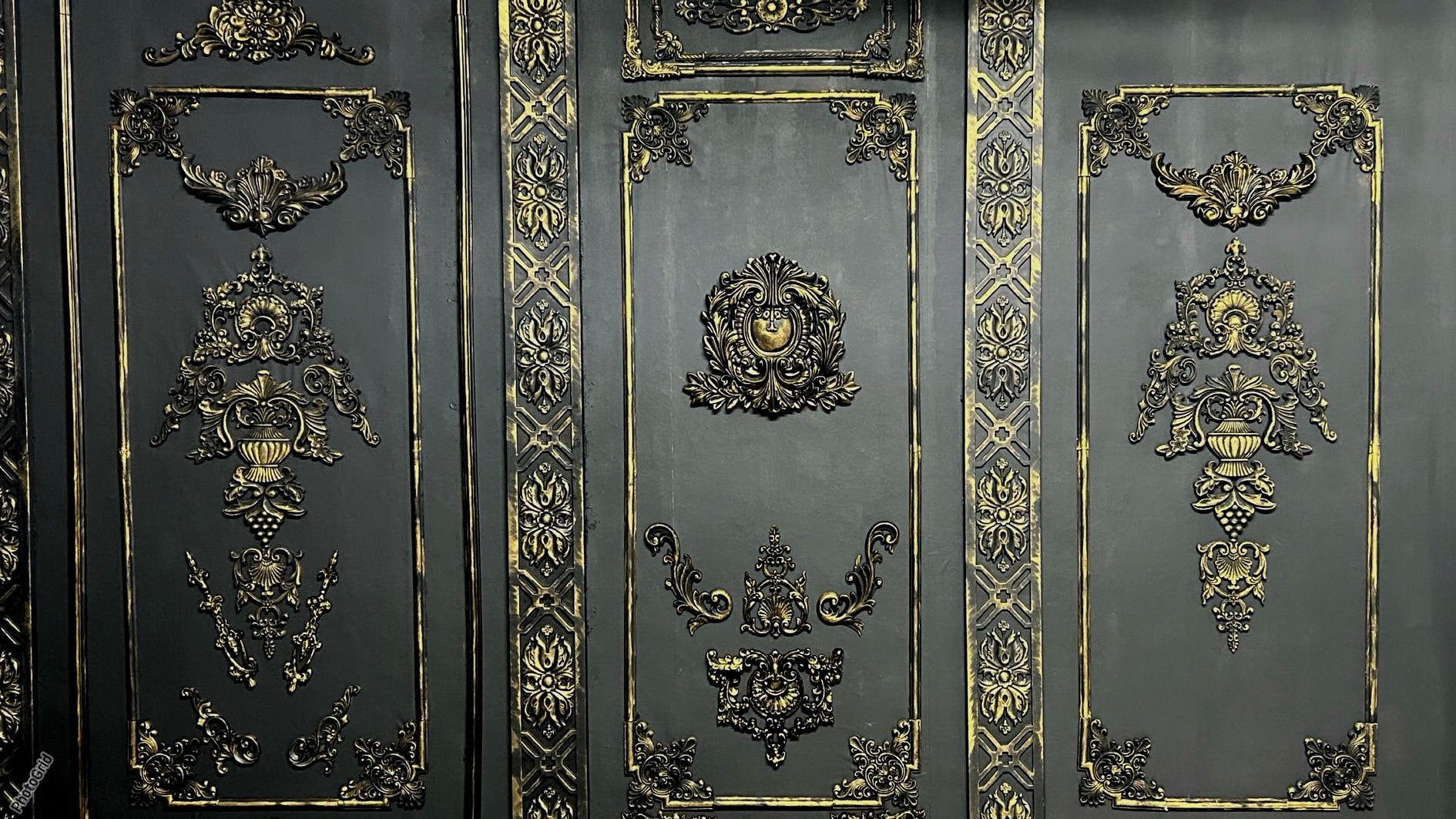 漆喰の白壁スタジオ/黒漆喰壁/ゴシック/姫系/ロココ/バロック/壁面一杯の花壁/24hの写真11