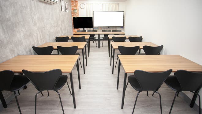 【八丁堀駅2分!20名利用可!当日予約15%OFF】綺麗な室内!高速WiFi・プロジェクター・ホワイトボード全て無料!の写真5