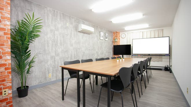 【八丁堀駅2分!20名利用可!当日予約15%OFF】綺麗な室内!高速WiFi・プロジェクター・ホワイトボード全て無料!の写真6