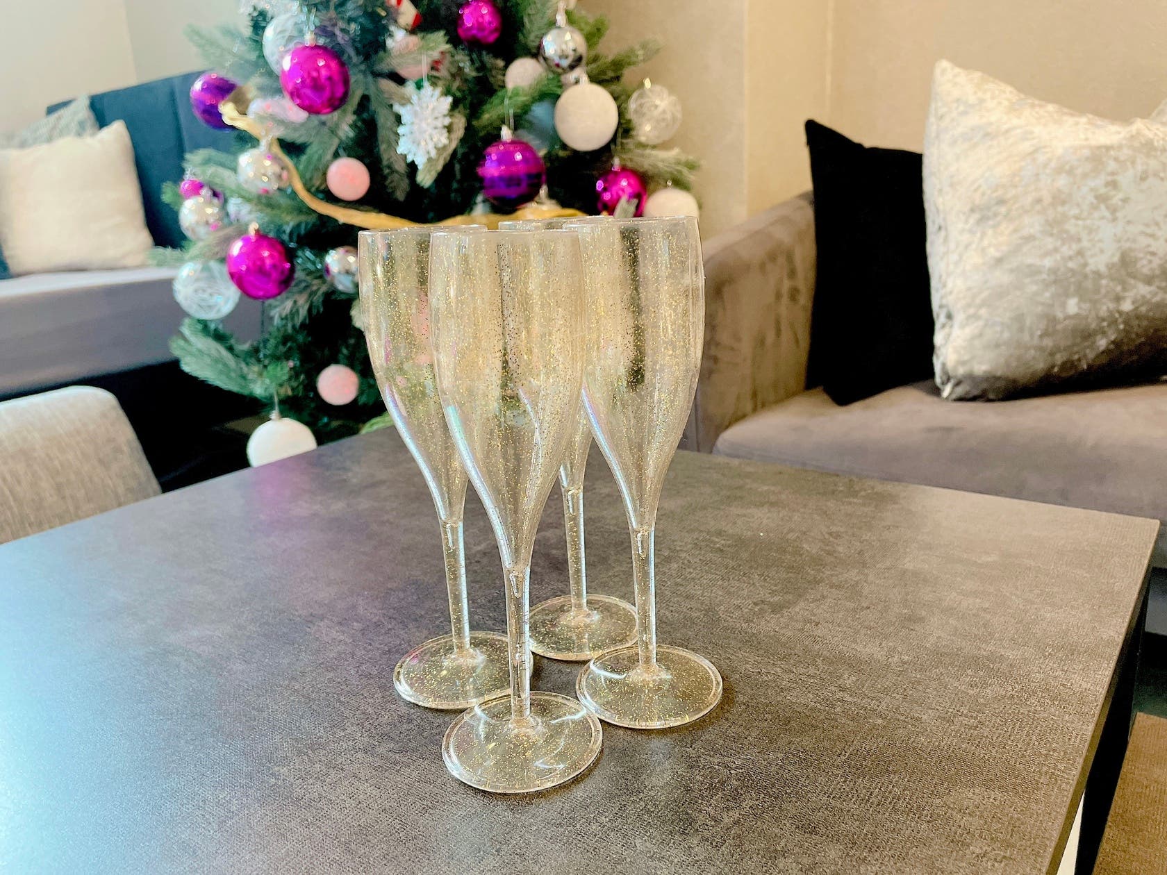 季節割👑烏丸２分🚶‍♂️SNSで話題👀Switch無料🎮VOD見放題✨シャワー利用可🚿デート💑女子会🍷撮影📸の写真7