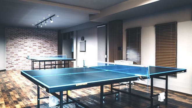 【西船橋駅から徒歩5分の駅近】オシャレな空間で光る卓球も楽しめる☆の写真1