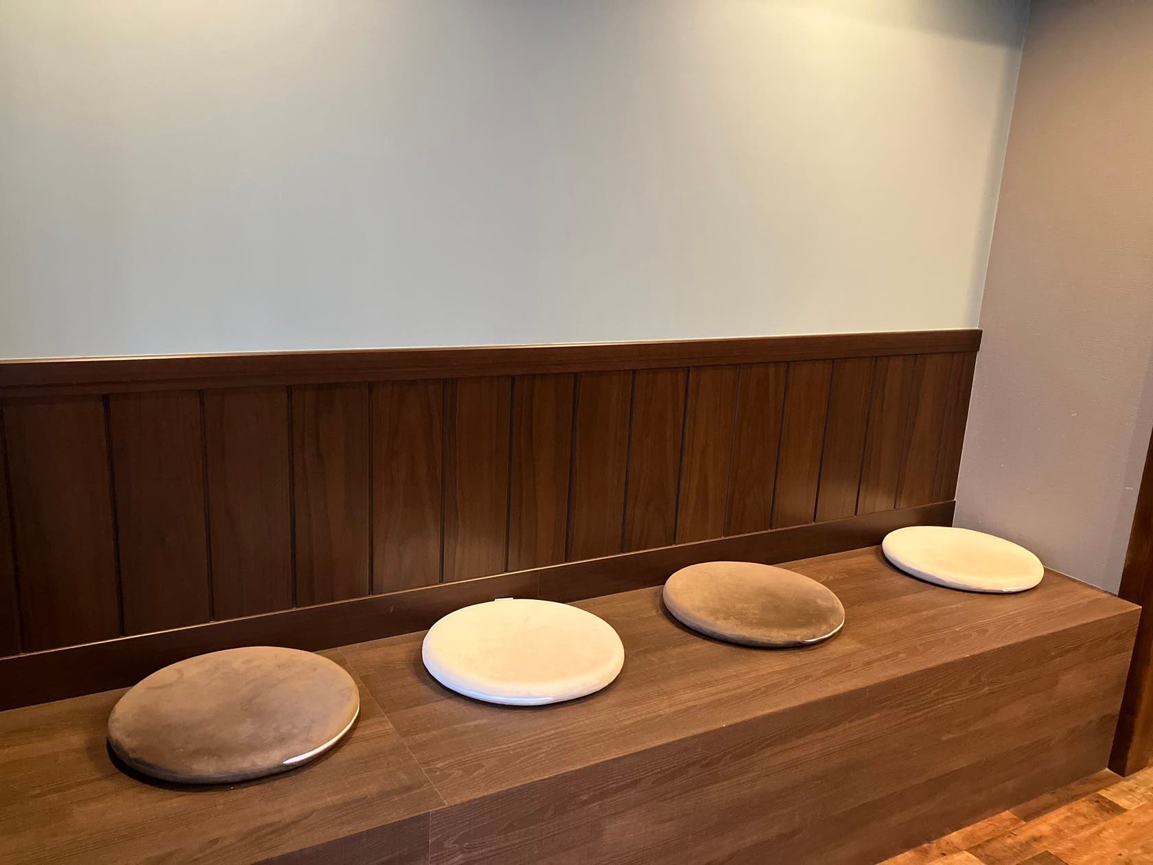 【西船橋駅から徒歩５分の駅近】オシャレな空間で光る卓球も楽しめる☆の写真5