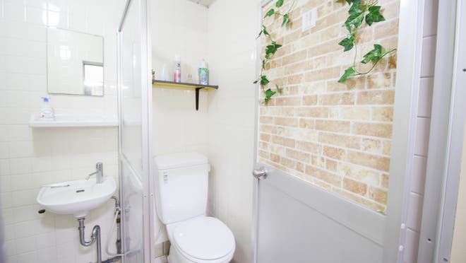 映画鑑賞🎥南宮崎駅徒歩8分🚶無料駐車場1台あり🚙映画館級100インチ大迫力プロジェクター🎥おしゃれデート💕推し活📺️の写真7