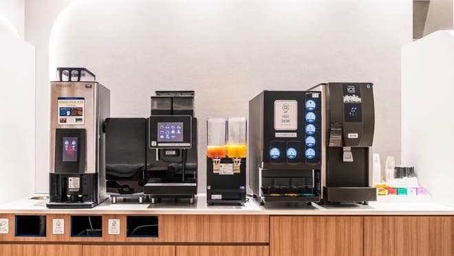 【渋谷駅徒歩1分!】少人数の会議に最適🌟6人用会議室・WiFi・モニター・フリードリンク🥤HAKADORU渋谷宮益坂店の写真4