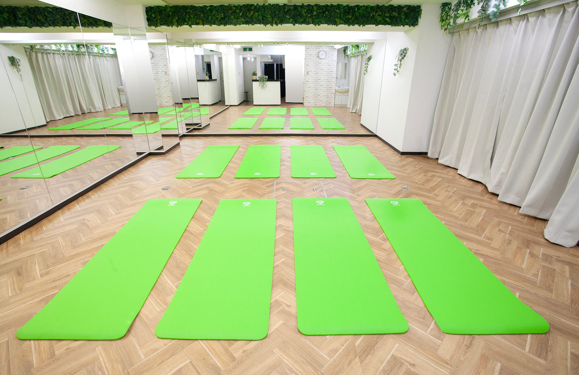 【東長崎駅2分、池袋付近】2面大型鏡計10m／広々48㎡スタジオでダンス・ヨガ・コスプレ・撮影・演劇におすすめ☆の写真3