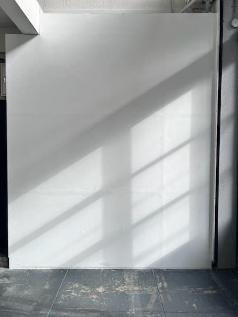 吹抜けのインダストリアルな倉庫型スタジオ。駐車車あり！ ２Fはモルタル床と白壁。の写真9