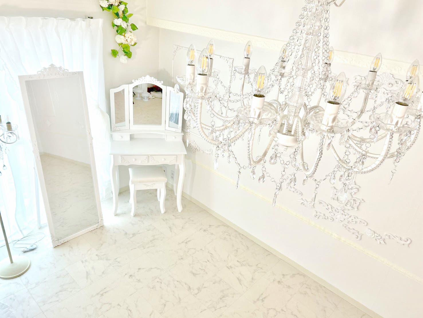 【限定open価格！】天神・大名／駅歩1分／姫系撮影スタジオ／ウェディング／推し活／生誕祭／コスプレ／ポートレート／配信／商用の写真13