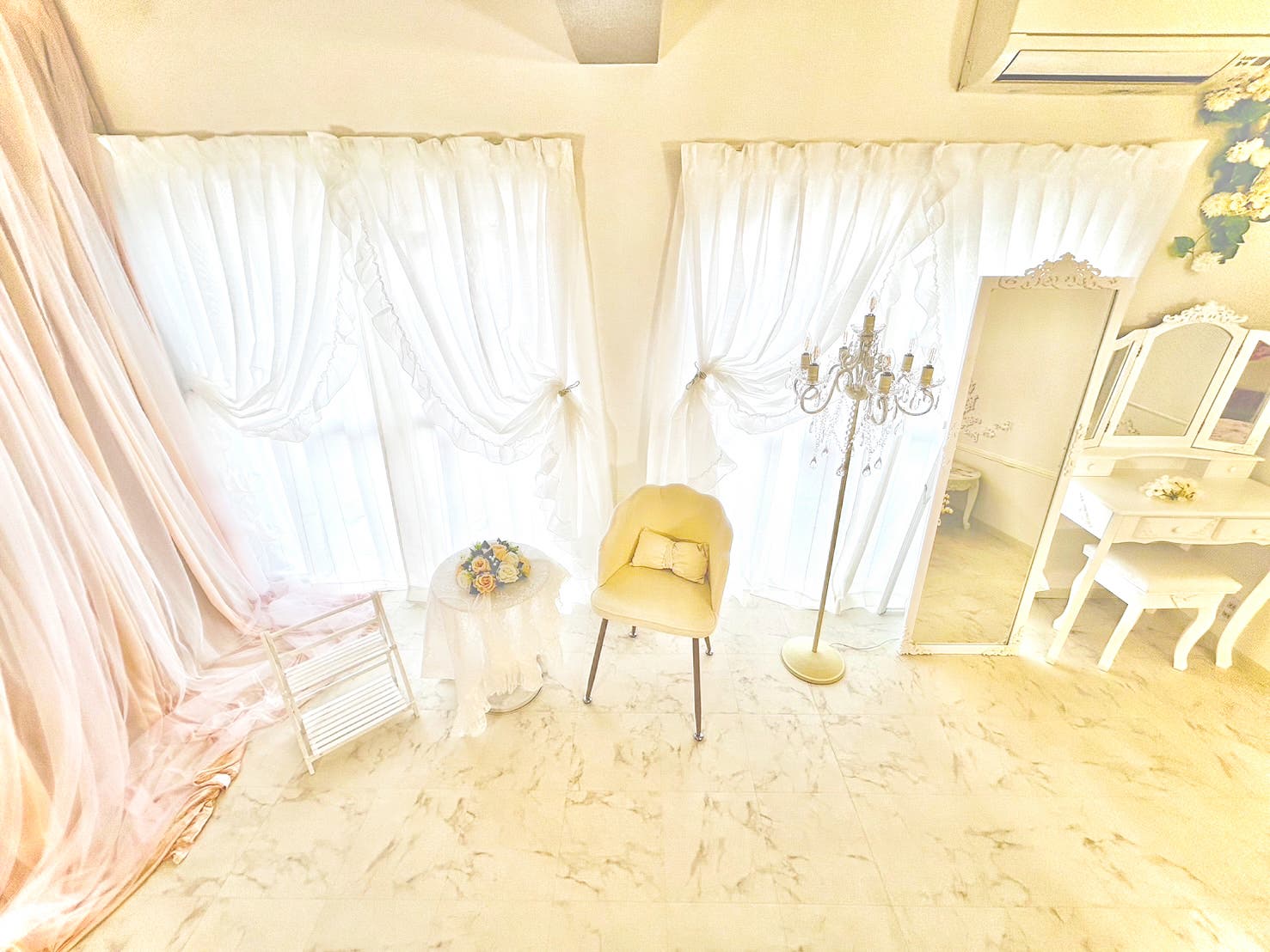 【限定open価格！】天神・大名／駅歩1分／姫系撮影スタジオ／ウェディング／推し活／生誕祭／コスプレ／ポートレート／配信／商用の写真10