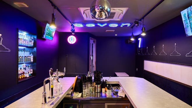 【JR五反田駅西口】駅徒歩7分のカラオケバー!ネオンキラキラでおシャレなBarです!の写真20