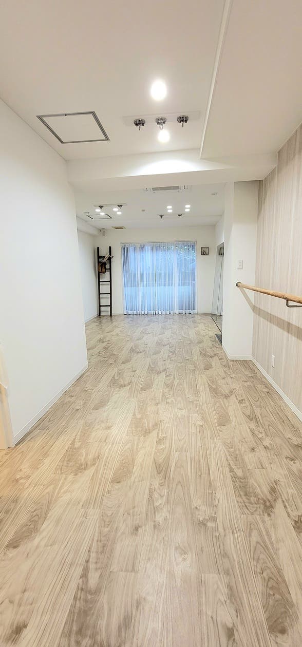 撮影、バレエ・ヨガ・ピラティス・ウォーキング、カルチャー教室などに。お洒落な空間（犀川、忍者寺、西茶屋街のエリア）の写真6