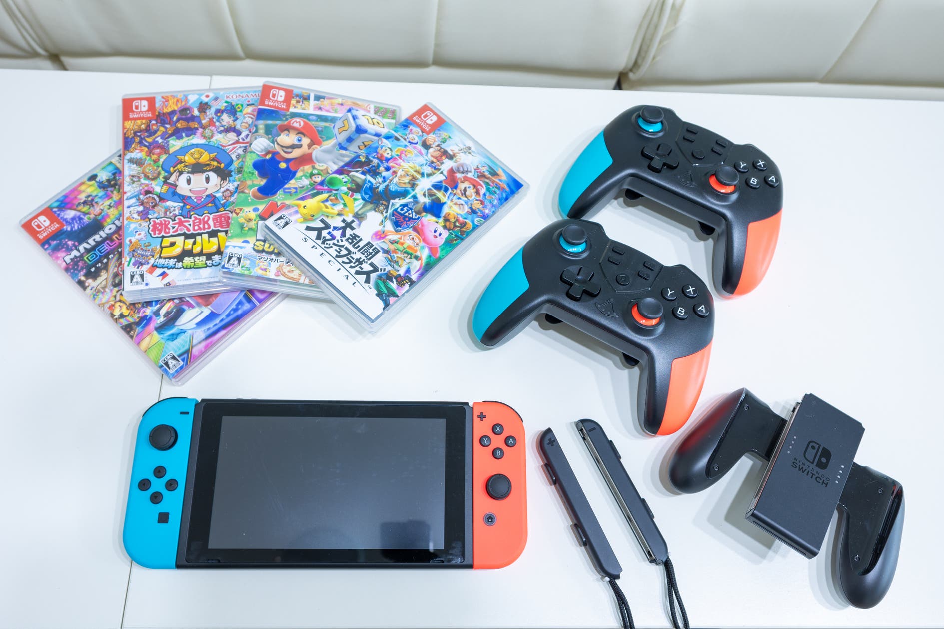 ⑥大人気ゲーム機（4K 50型テレビ）の画像1