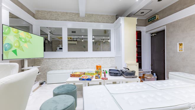 NEW🎉最大43名🉐東梅田駅2分🥳大人気ゲーム機🎮女子会💗推し活🌟タコパ🐙パーティ🥂24H🏪Neige梅田の写真14