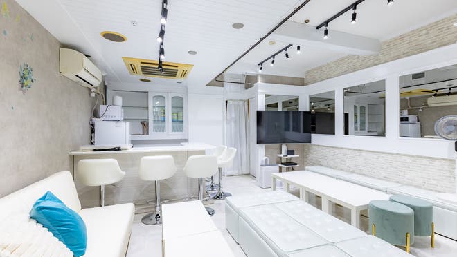 NEW🎉最大43名🉐東梅田駅2分🥳大人気ゲーム機🎮女子会💗推し活🌟タコパ🐙パーティ🥂24H🏪Neige梅田の写真16