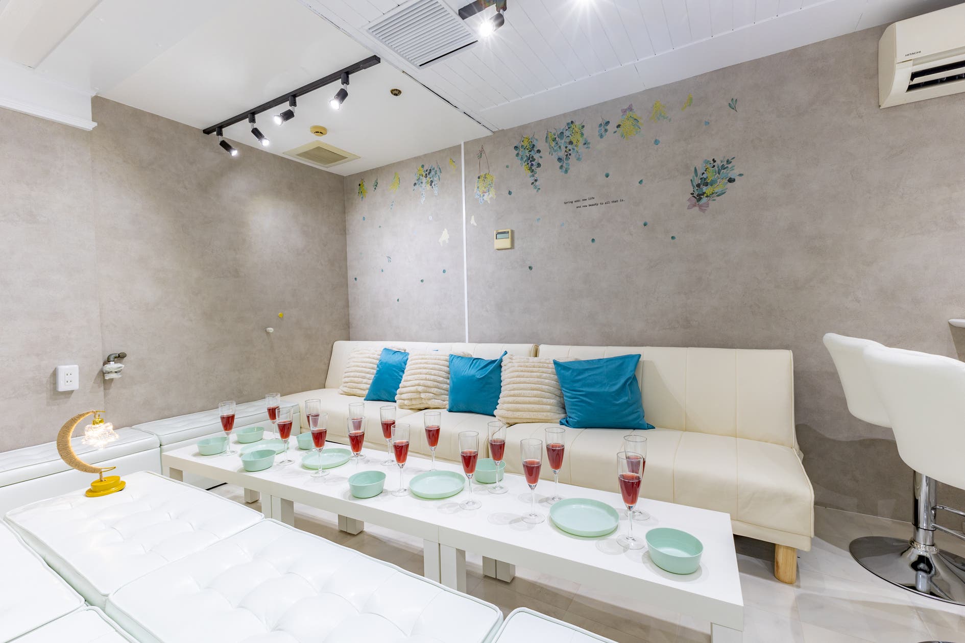 NEW🎉最大43名🉐東梅田駅2分🥳大人気ゲーム機🎮女子会💗推し活🌟タコパ🐙パーティ🥂24H🏪Neige梅田の写真27