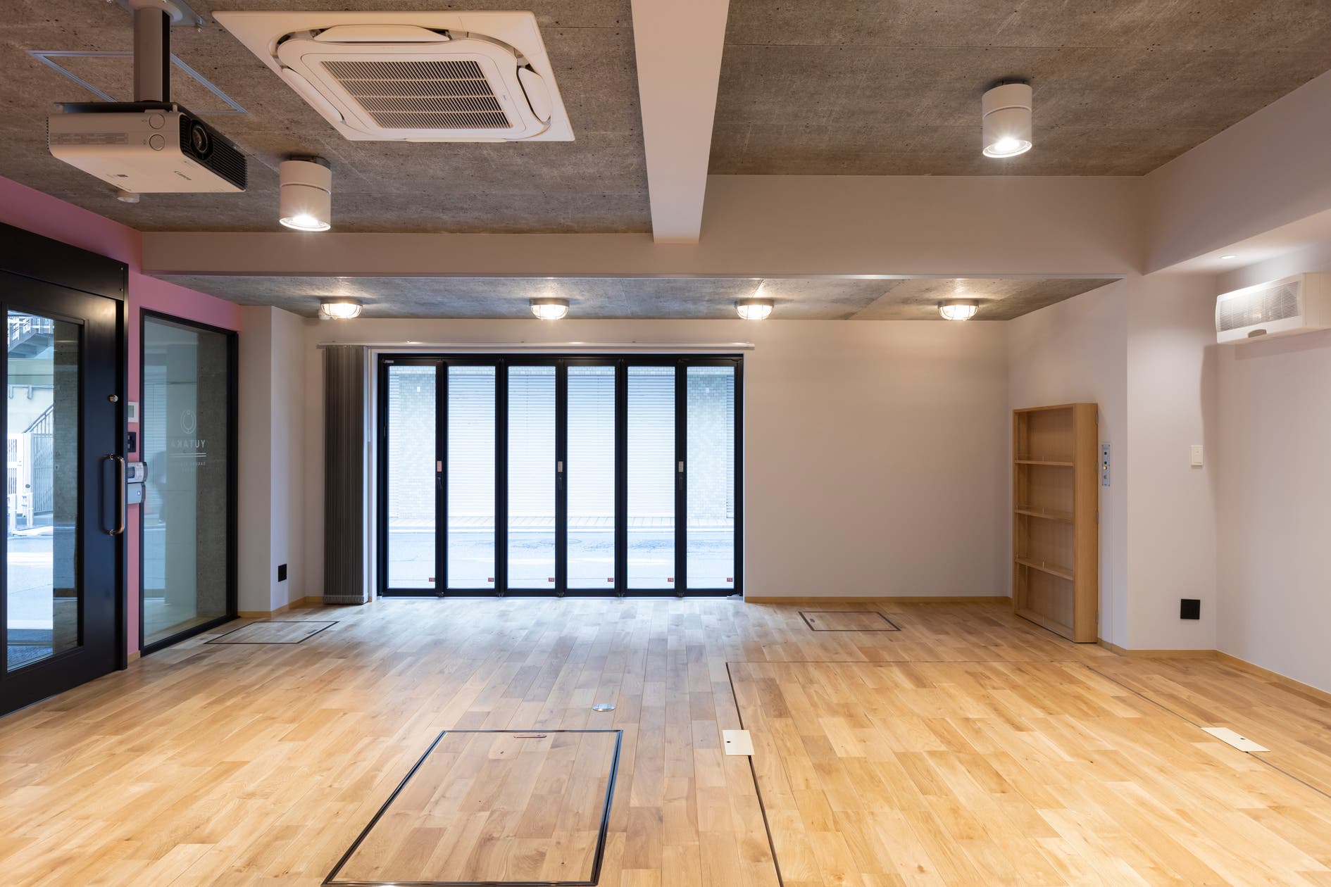 神田駅から徒歩５分の会議・イベントスペースの写真3