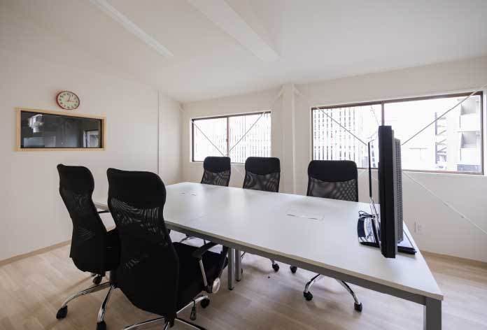 会議、料理撮影も可能な開放的な第2キッチンの写真6