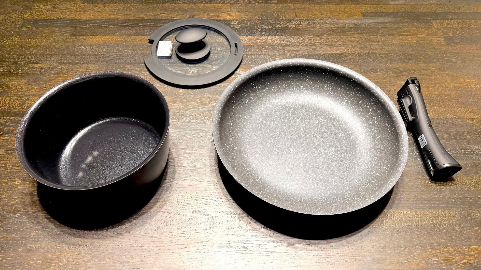 戸建ての２階で広々空間✨まったり時間を過ごすのにピッタリ😆２F号室の写真17