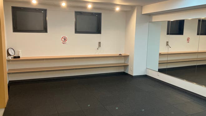 【鏡あり】ヨガやダンス、レッスンに!菊川駅から徒歩5分のフィットネスジム・スタジオの写真2