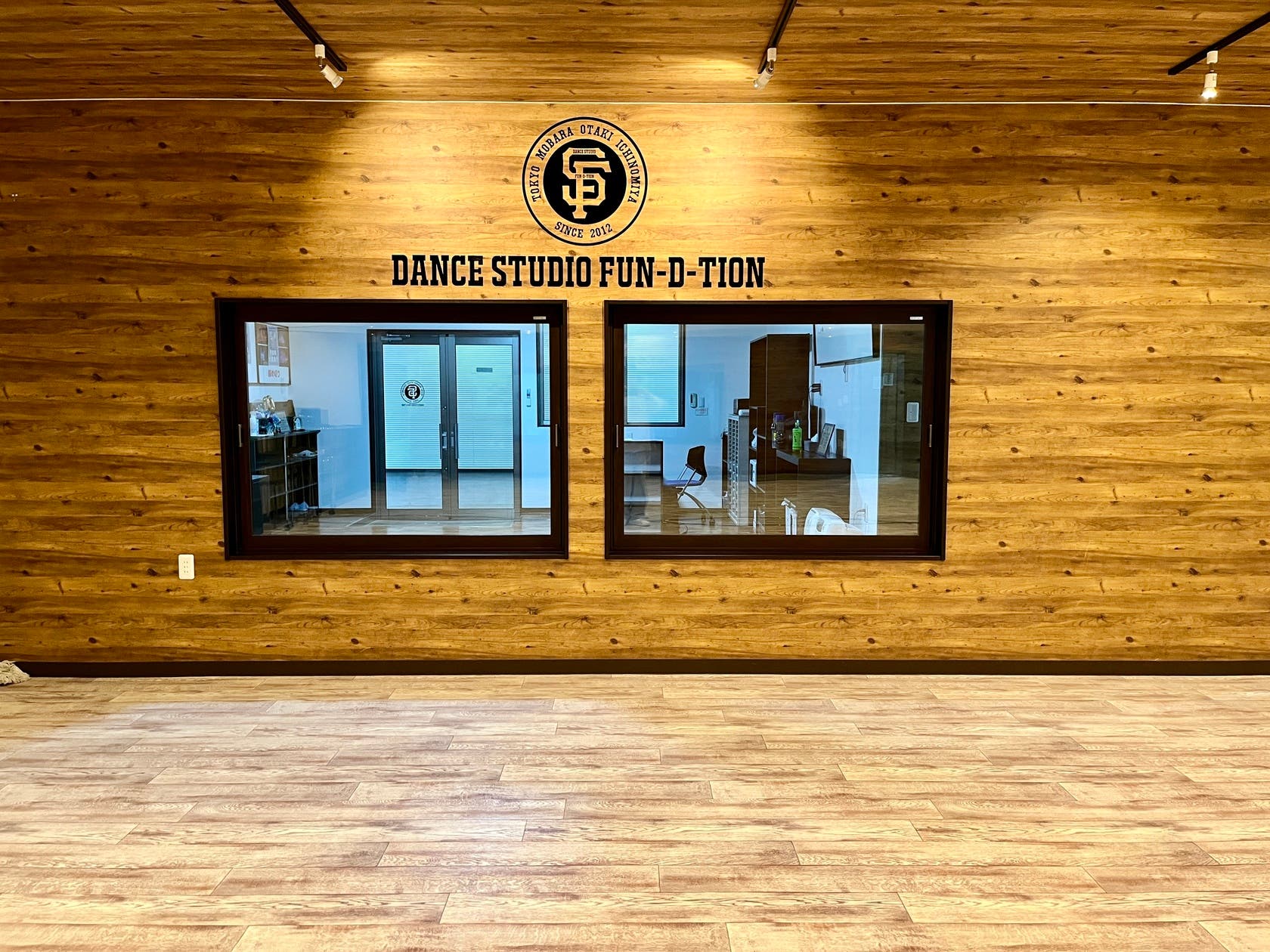 【ミニスタ／9m×5.5m／最大15名】新茂原駅徒歩6分・駐車場35台。ダンスレッスン／舞台／リハーサルなどに最適なスタジオの写真6