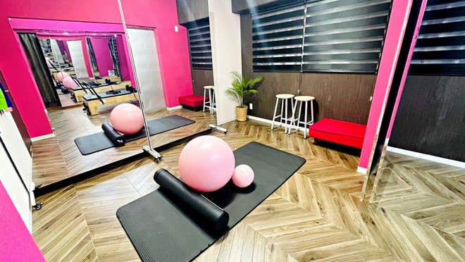 \\話題のマシンピラティス(タワー付きリフォーマー)スタジオ!!// プライベート~ペアレッスンに最適!の写真6