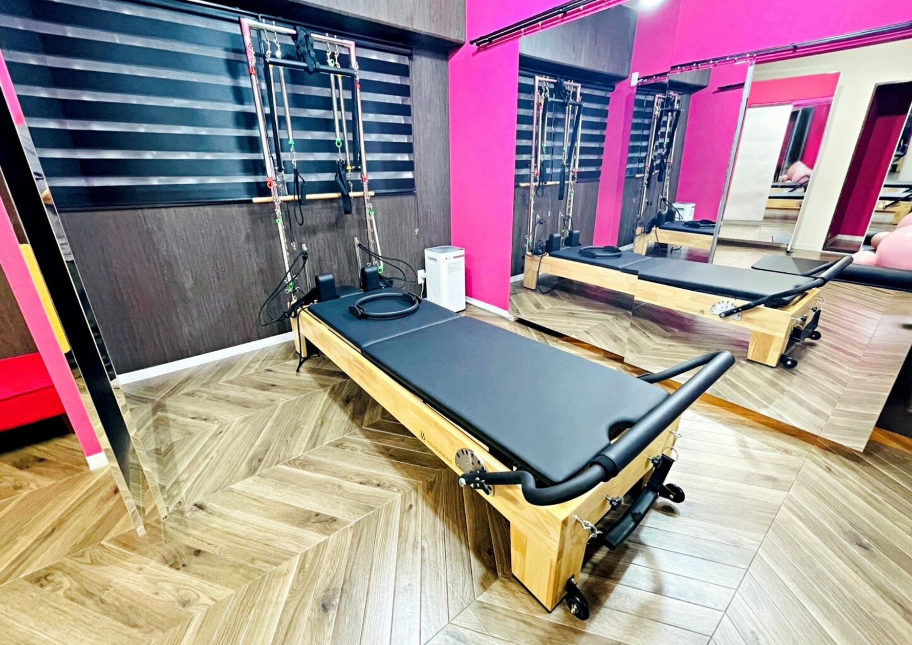 ＼＼話題のマシンピラティス（タワー付きリフォーマー）スタジオ！！／／　プライベート～ペアレッスンに最適！の写真8