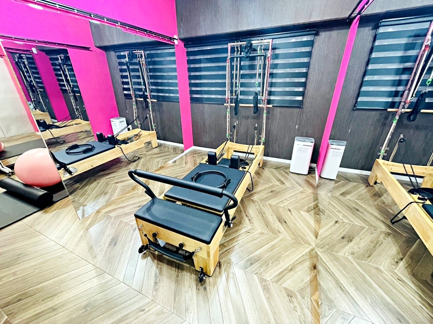 ＼＼話題のマシンピラティス（タワー付きリフォーマー）スタジオ！！／／　プライベート～ペアレッスンに最適！の写真11