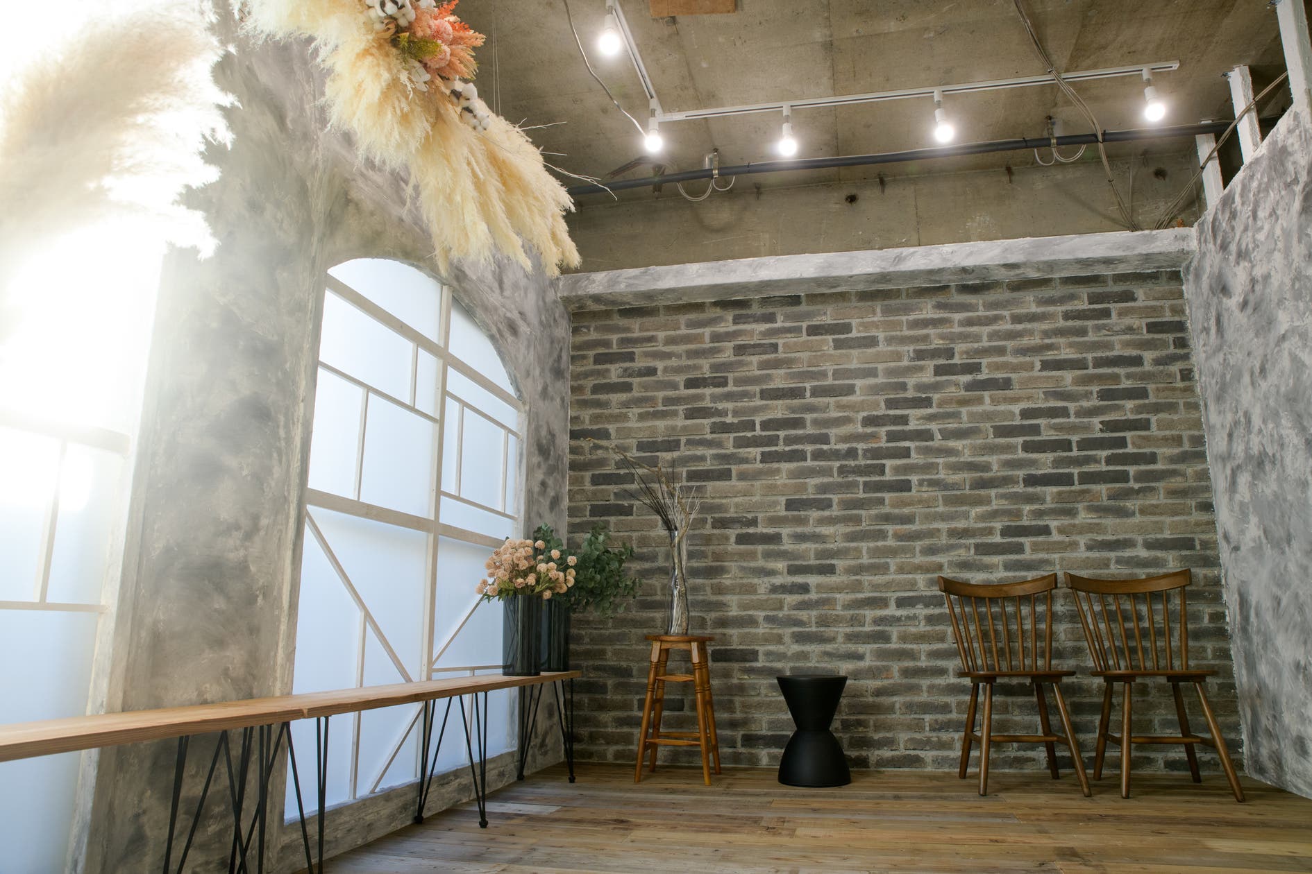 快適にいい写真をお安く💓高田馬場駅５分🌟ドライフラワー造形｜かすみそう｜漆喰壁｜レンガ壁｜カーテン装飾撮影機材無料！の写真5