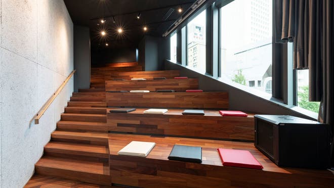 【JR渋谷駅から徒歩5分!】🌟階段型ユニークスペース🌟幅広い用途でご利用いただけます🎐【無料Wi-Fi / 飲食可】の写真2