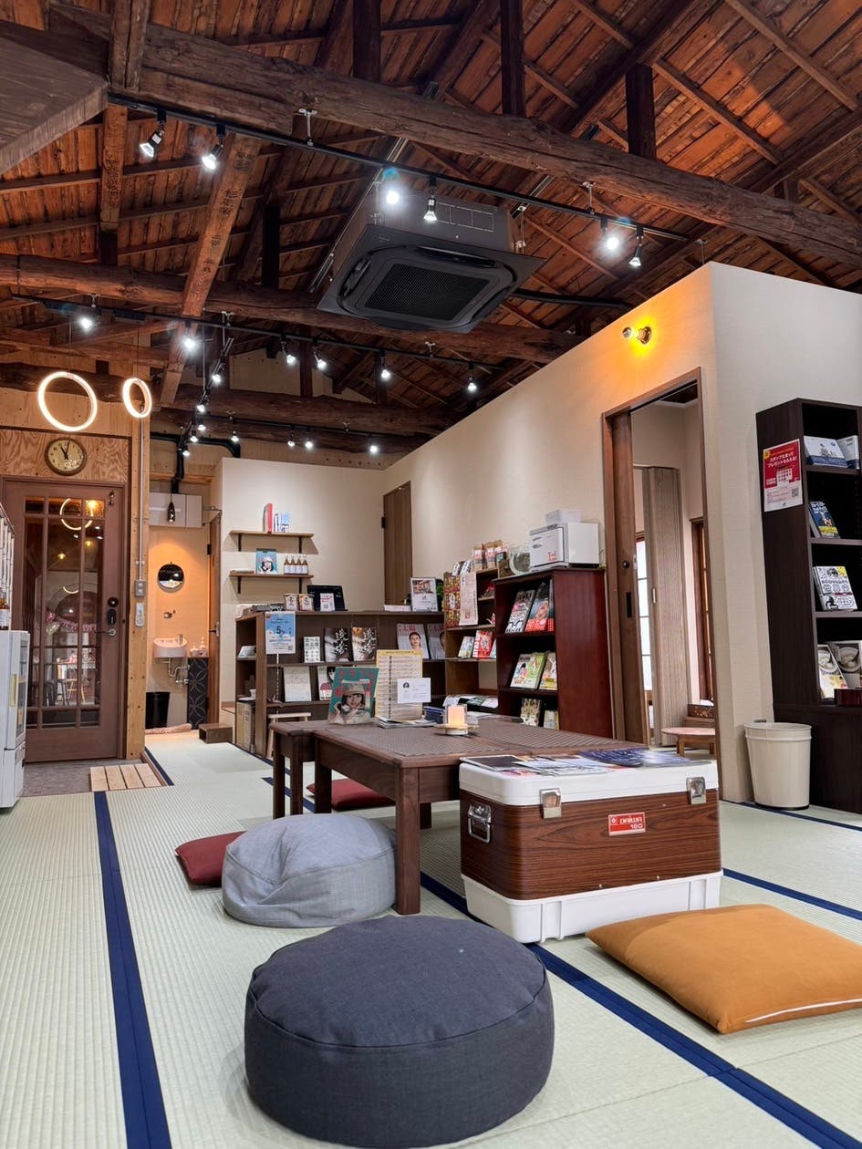 使い方色々！高円寺の古民家畳の書店のレンタルスペース！！！の写真5