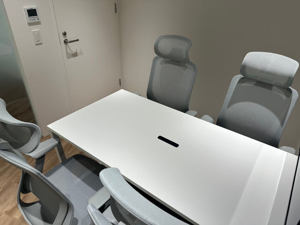 【大名天神】モニター付き完全個室！4名利用可能なミーティングルームBの写真4