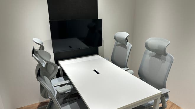 【大名天神】モニター付き完全個室!4名利用可能なミーティングルームBの写真5