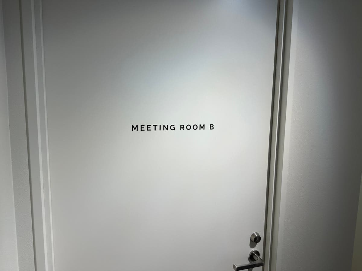 【大名天神】モニター付き完全個室！4名利用可能なミーティングルームBの写真6