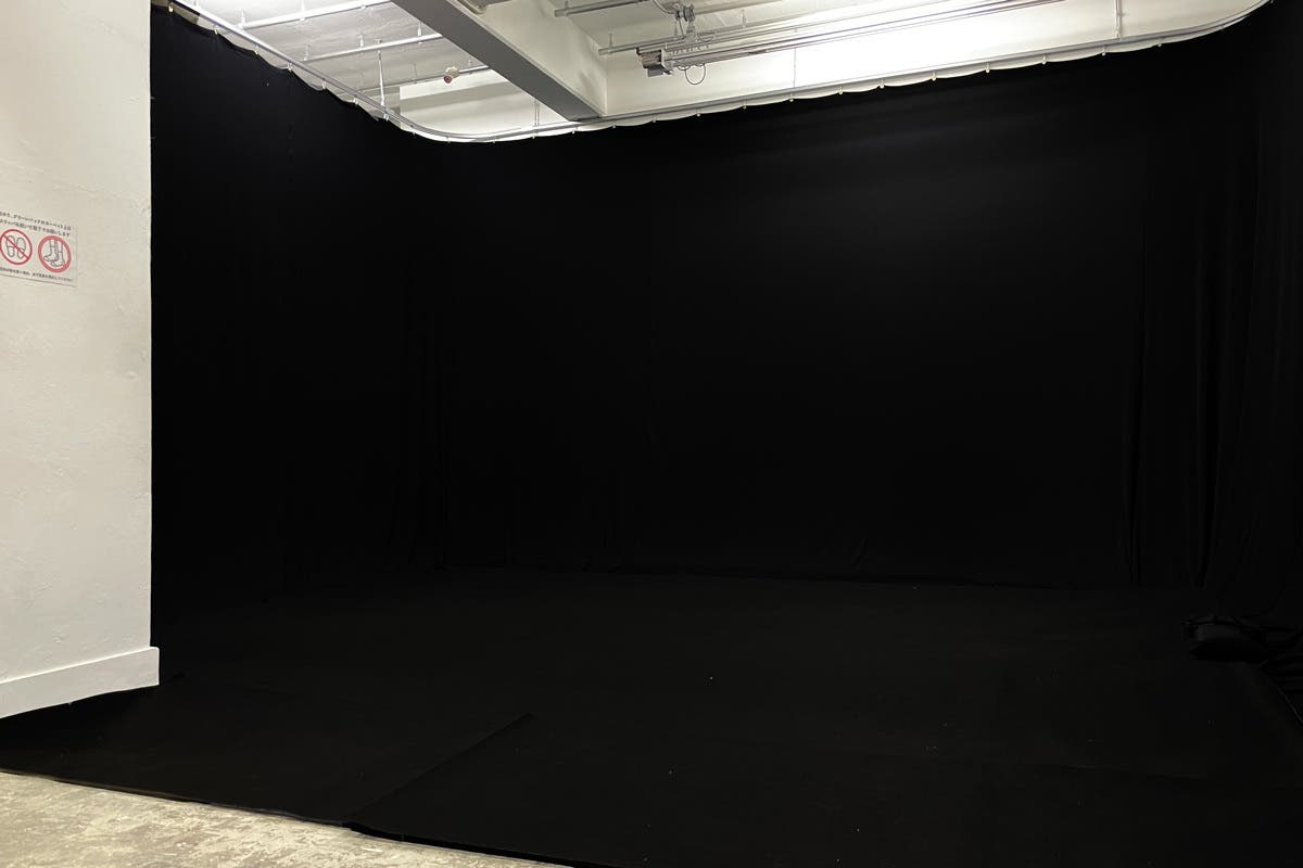 大型の白ホリ＋廃墟風スペースのレンタル撮影スタジオ/高田馬場駅徒歩5分の写真7