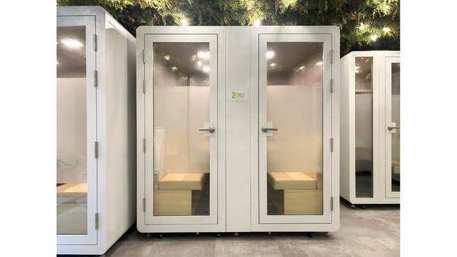 🌟大事な商談に最適🌟【東京駅徒歩5分|定員6名の商談ルーム|3PG】完全個室/無料Wi-Fi/電源/55inモニターの写真9