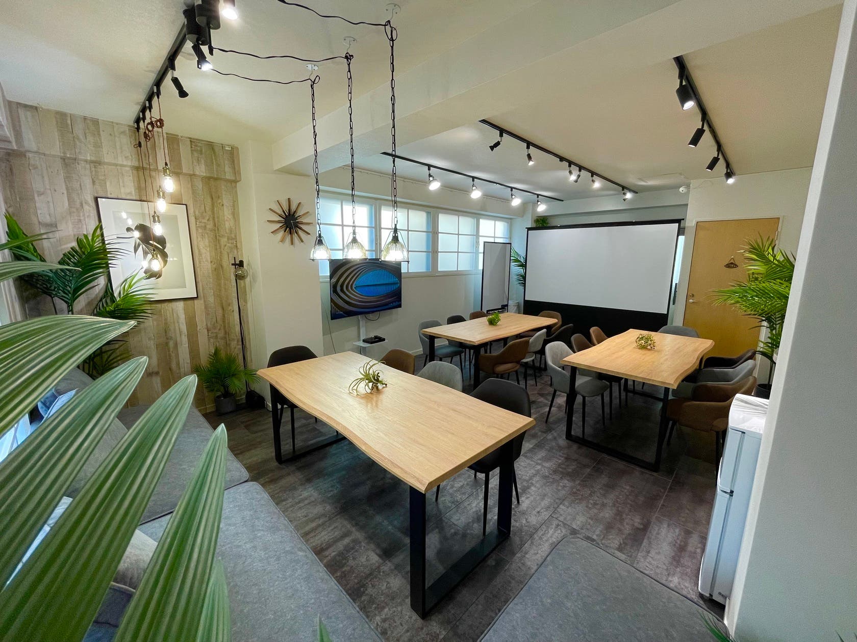 ✨New！懇親会OKの会議室 アルコール飲食OK♪✨秋葉原3分・定員25名・24時間・パーティー、ボドゲ、セミナーなどに🎉の写真5