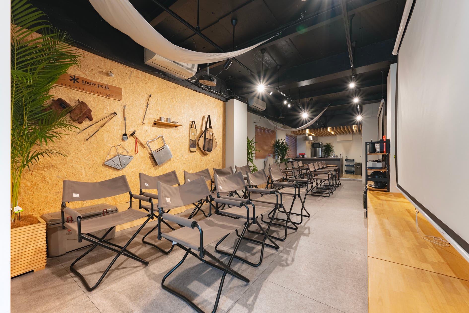 スペモ⛺クリスマス🎄新宿駅1分😳キャンプ🔥BBQ🍖プロジェクター🎥399_SpemoCampingSpace新宿の写真19