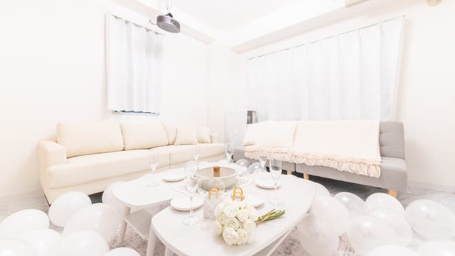 🤍♡スノーホワイト天王寺駅前❄️♡🤍ホワイトツリー🎄天王寺すぐ!ホワイトインテリア♡おうちデート♡女子会♡推し活♡鑑賞会の写真6